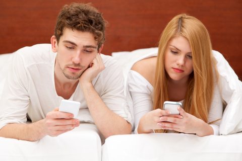 Dry Texting | What is His Texting Really Telling You?
